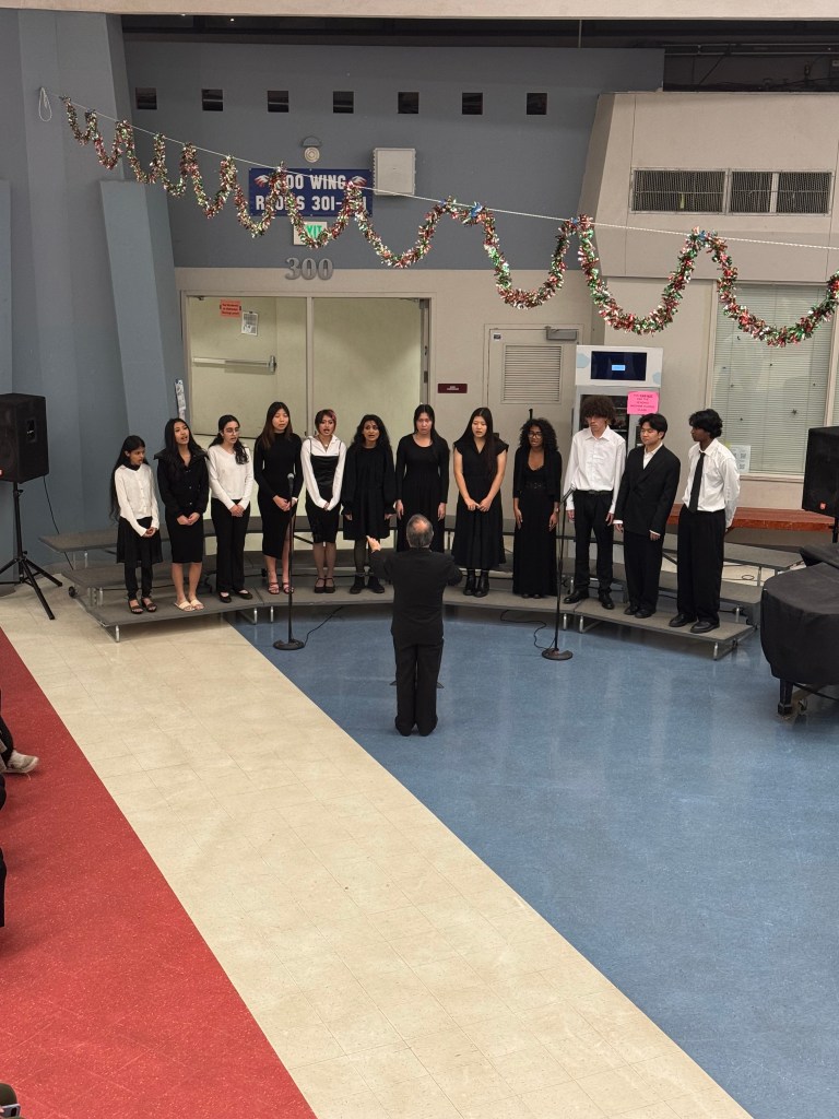 AHS musicians set the stage for the holiday season – Eagle Era